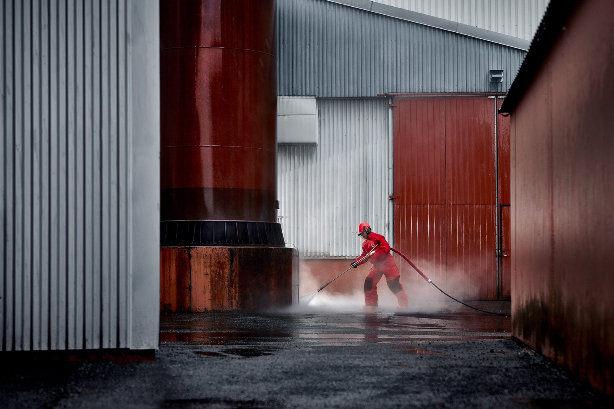 10/28 – Water Jet PPE for Operator Safety, Up to 2800 Bar