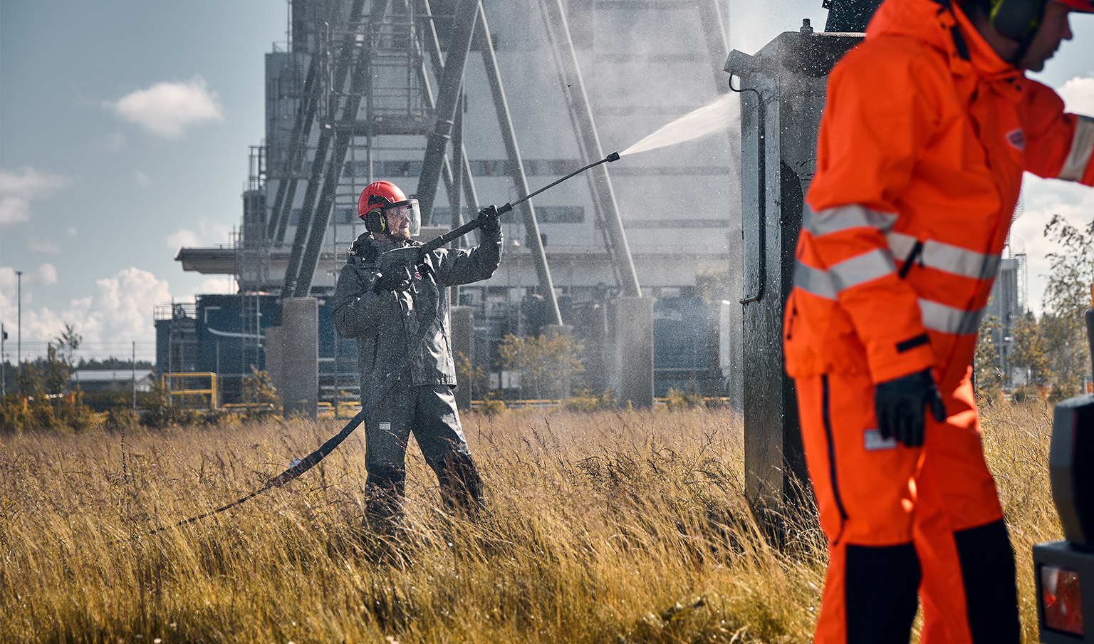 Protective clothing for water jetting | TST Sweden